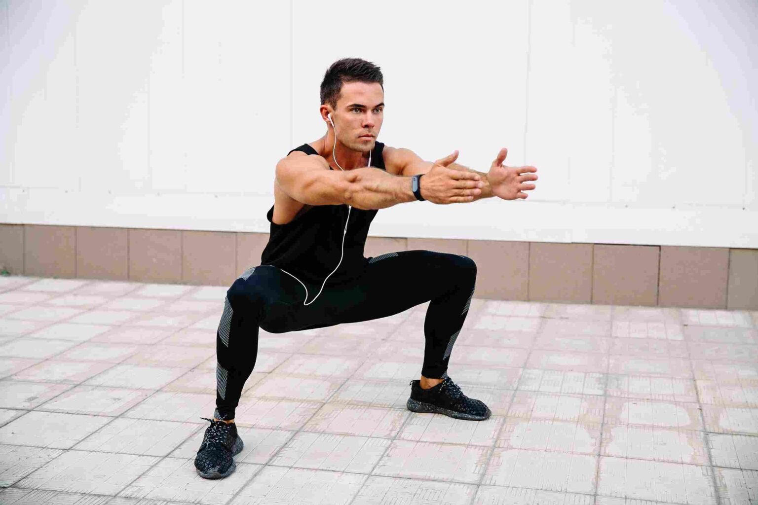 How To Perform Sumo Squat With Perfect Form (2026)