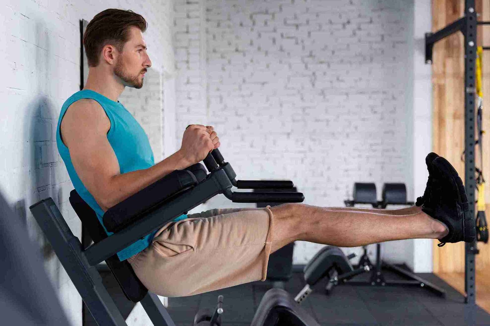 5 Effective Captain’s Chair Exercises For A Stronger Core